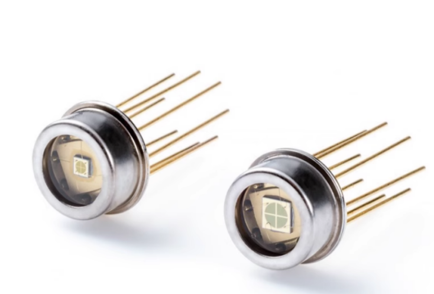 Photoelectric sensor TO5 metal InGaAs four-quadrant APD avalanche diode ...